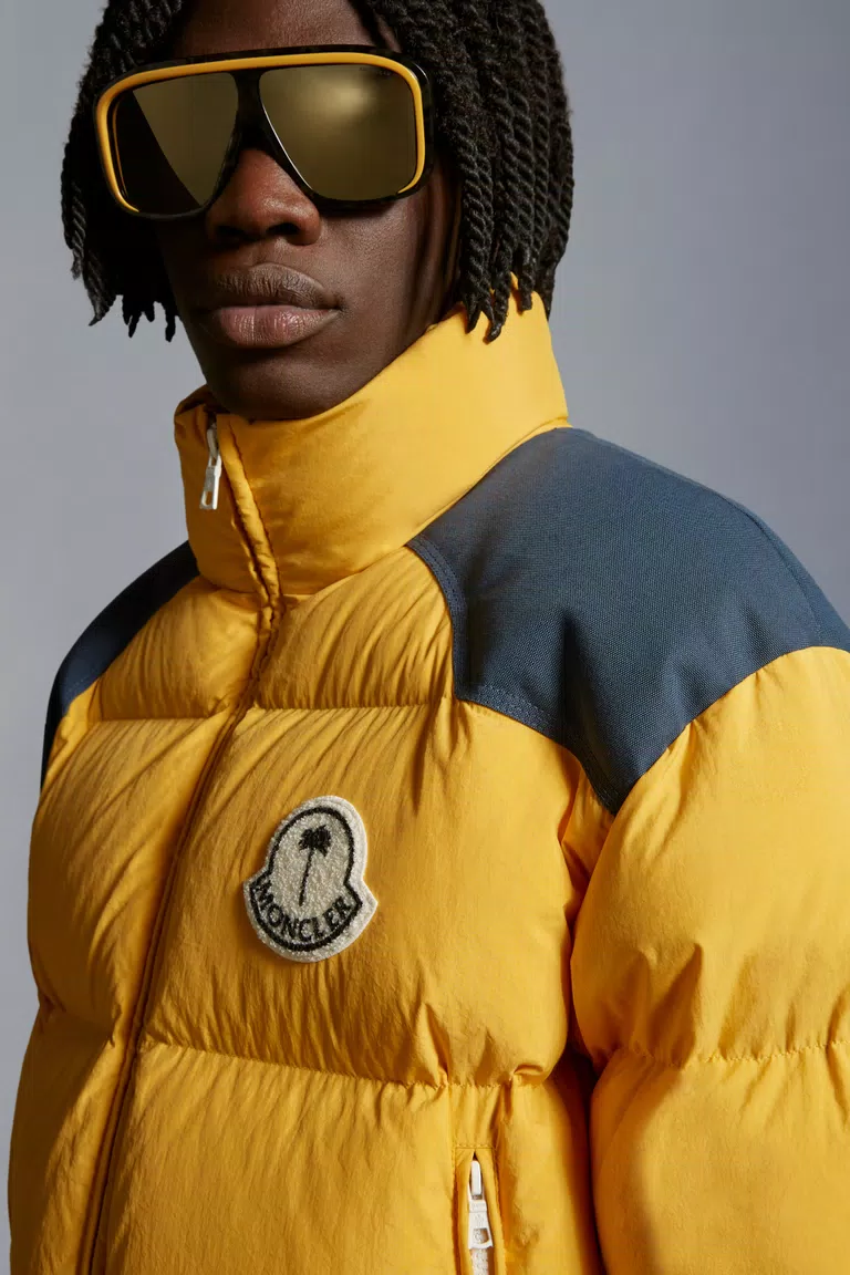 Piumino corto Nevis Giallo & Blu - Moncler x Palm Angels Genius ... Piumino corto Nevis Giallo & Blu - Moncler x Palm Angels Genius ...