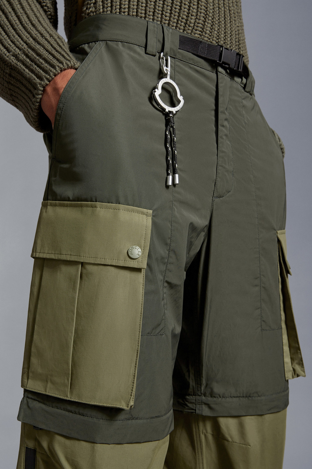 Cargohose Grün - Moncler x Pharrell Williams für Genius | Moncler DE