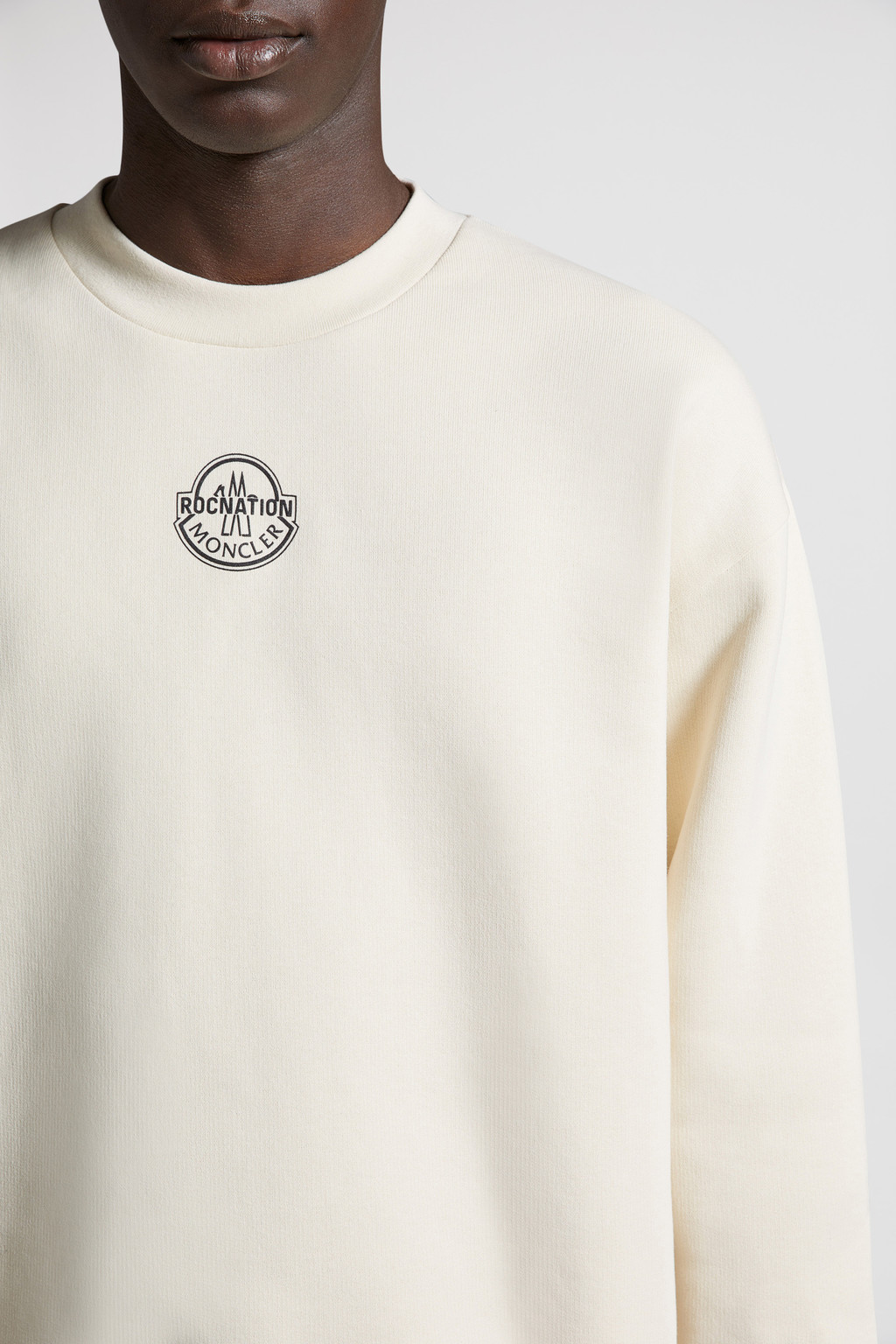 Sudadera con logotipo Blanco Roto - Moncler x Roc Nation designed by ...