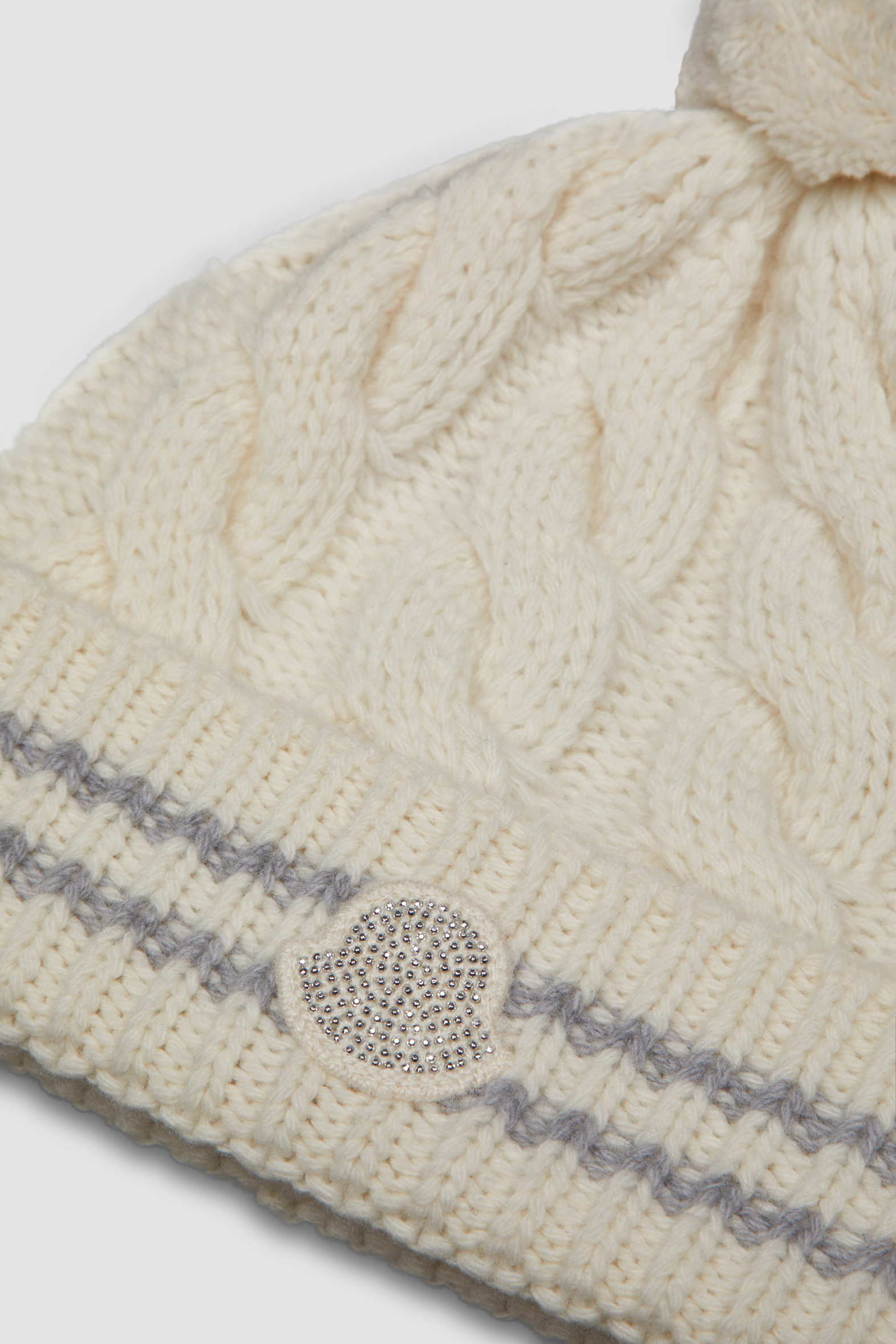 Bonnet en laine avec pompon Blanc Lait - Accessoires et Chaussures ...