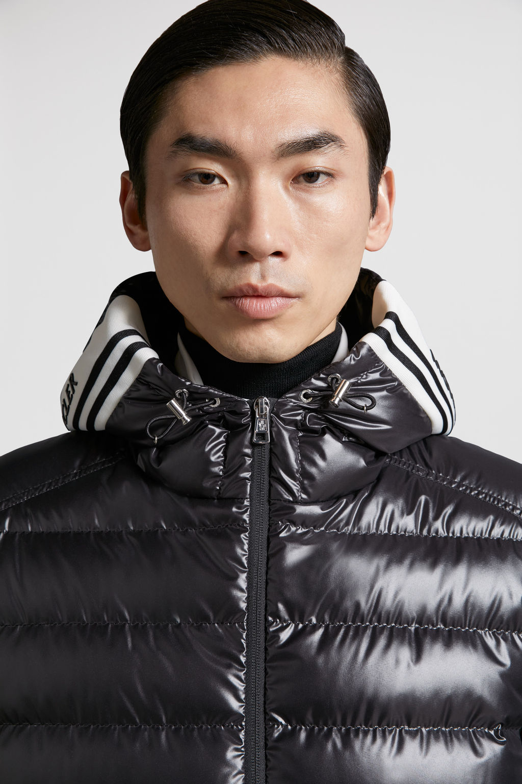 Black Cornour Short Down Jacket - Short Down Jackets for Men | Moncler US