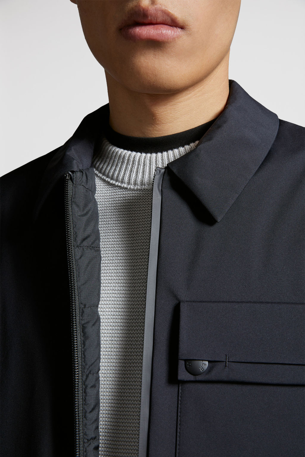 Black Tortisse Down Shacket - Short Down Jackets for Men | Moncler NO