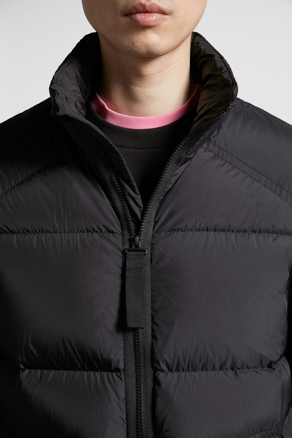 Black Chaofeng Short Down Jacket - Short Down Jackets for Men | Moncler PT