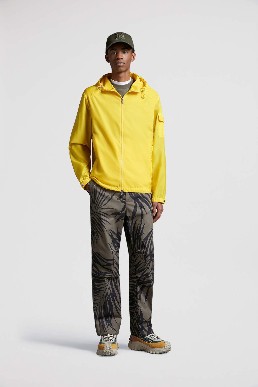 Windbreakers & Raincoats for Men - Outerwear | Moncler NL
