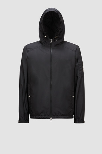 Windbreakers, Raincoats & Rain Jackets for Men | Moncler US