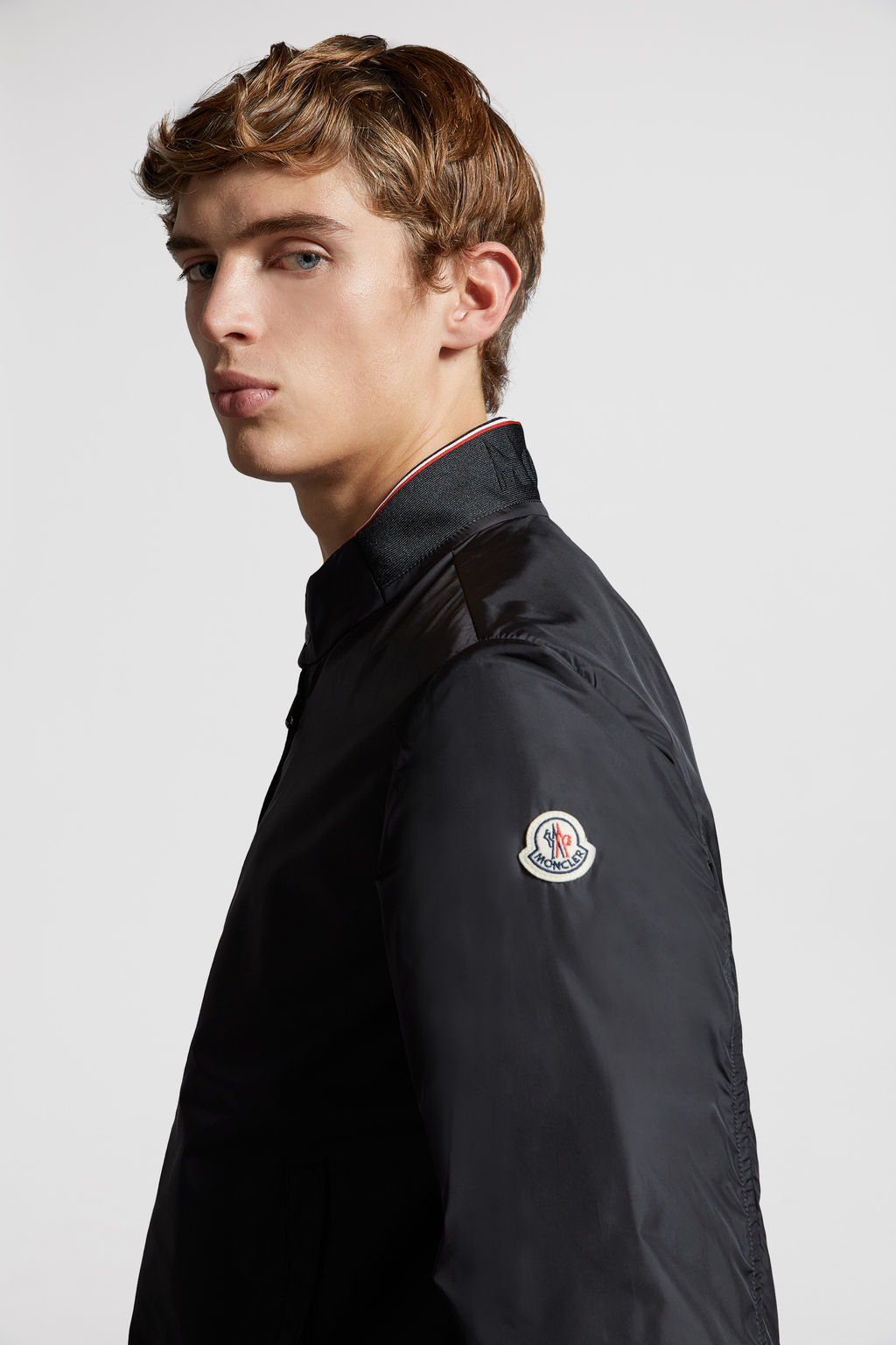 Black Reppe Rain Jacket - Windbreakers & Raincoats for Men | Moncler SG
