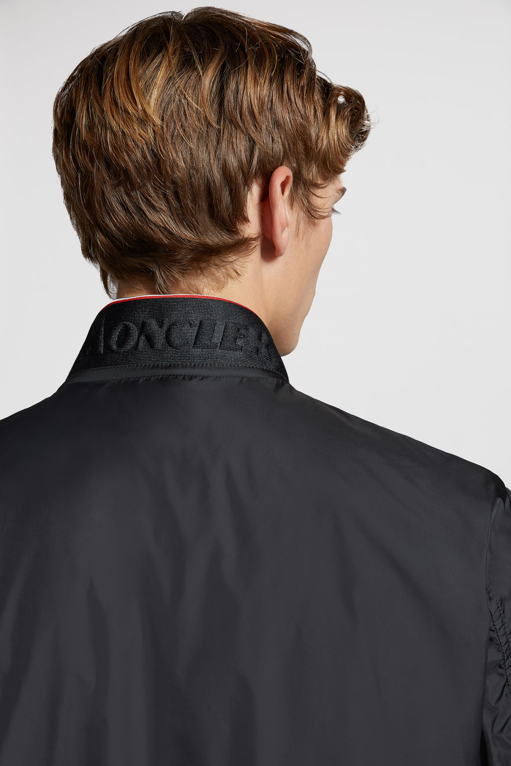 Black Reppe Rain Jacket - Windbreakers & Raincoats for Men | Moncler SG