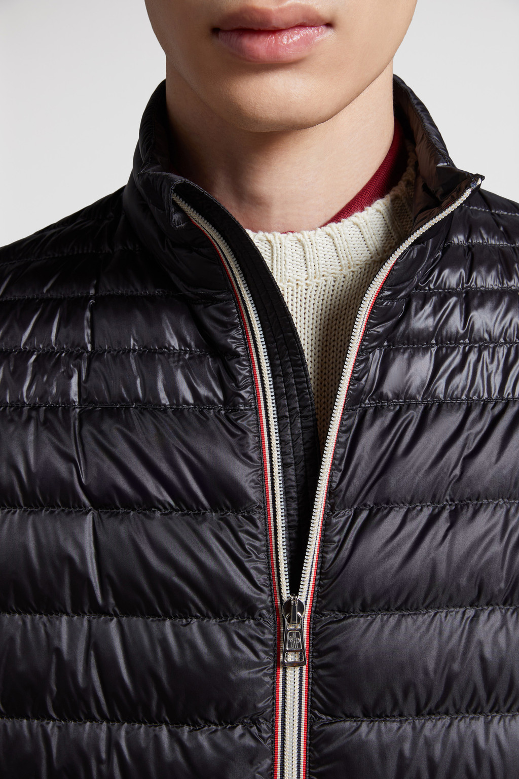 Black Daniel Short Down Jacket - Short Down Jackets for Men | Moncler PT