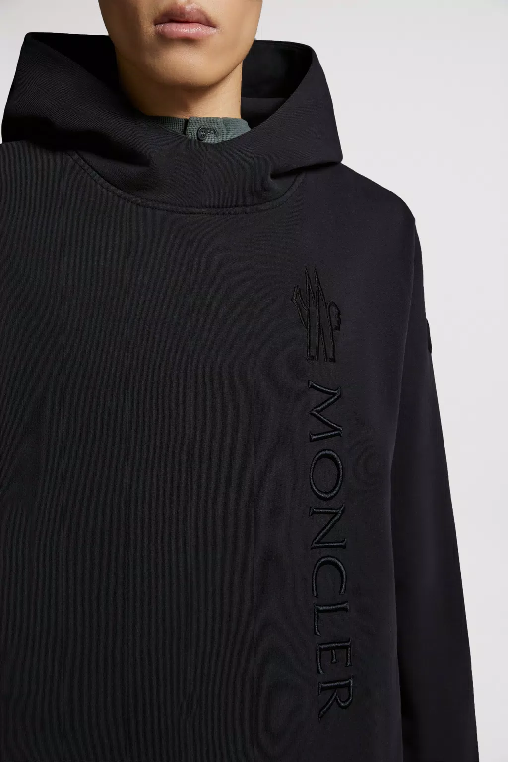 Sudadera Y Logotipo Bordado Negro Sudaderas De Hombre Moncler Es