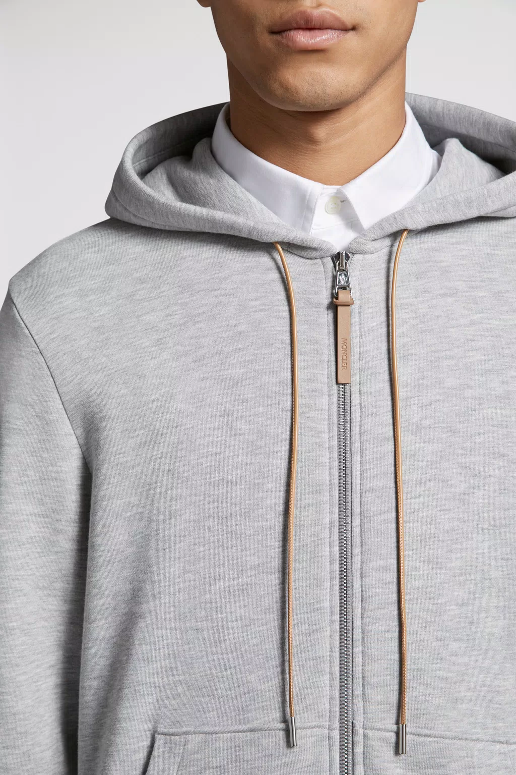 Sudadera Con Capucha Y Logotipo Gris Sudaderas De Hombre Moncler Es