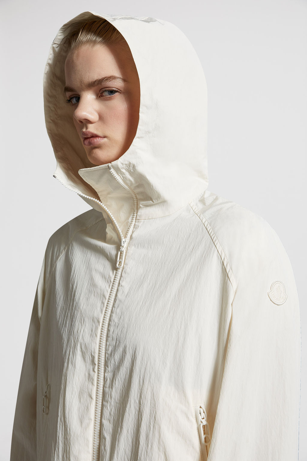 Giacca con cappuccio Euridice Bianco - Impermeabili e Giacche a Vento Donna | Moncler IT