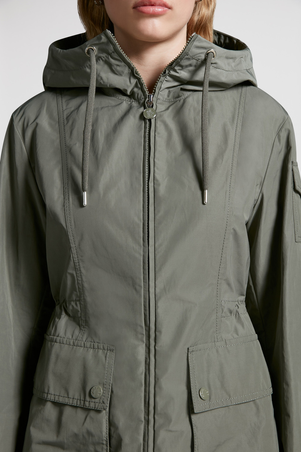 Leandro Parka Salbeigrün - Windjacken und Regenmäntel für Damen ...