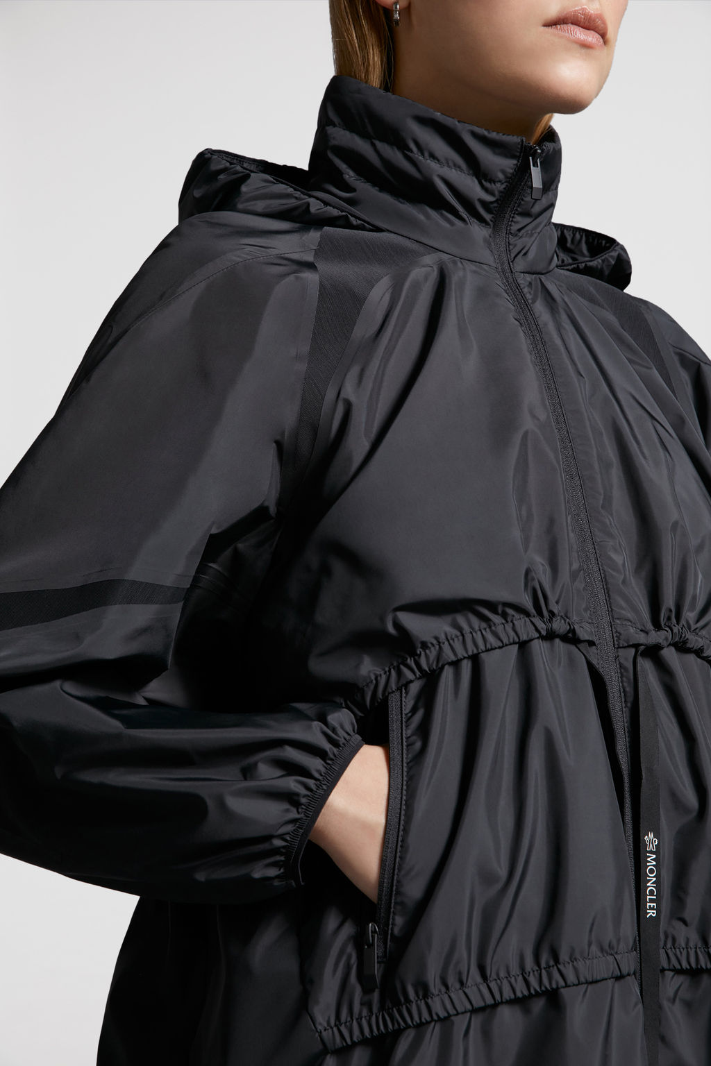 Black Licasto Rain Coat - Windbreakers & Raincoats for Women | Moncler US