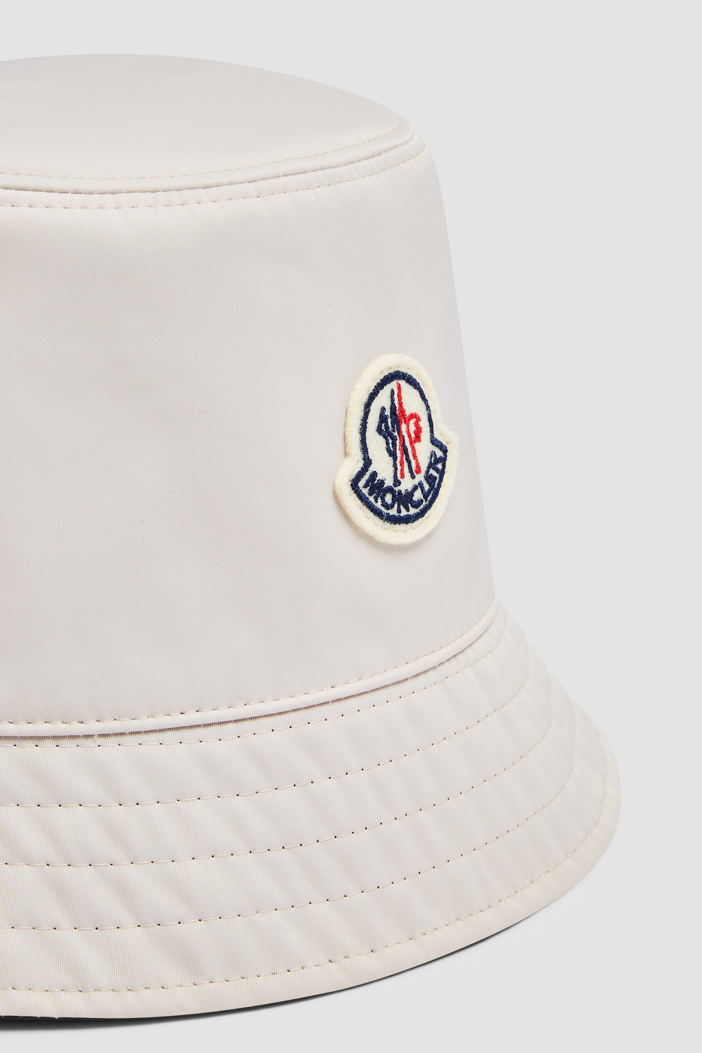 Bucket Hats, Beanies, Caps & Visors for Women | Moncler US