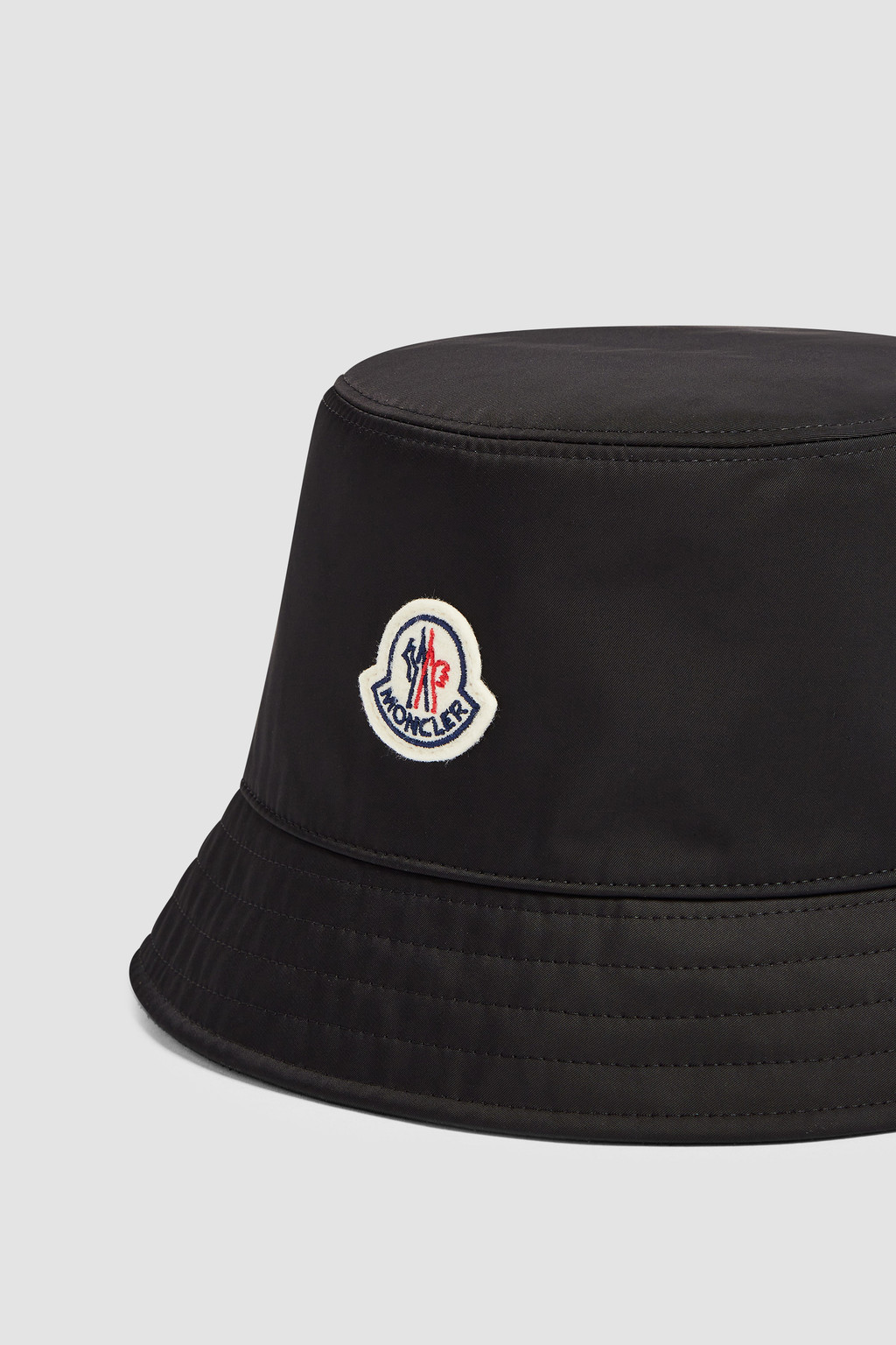 Bucket Hats, Beanies, Caps & Visors for Women | Moncler US