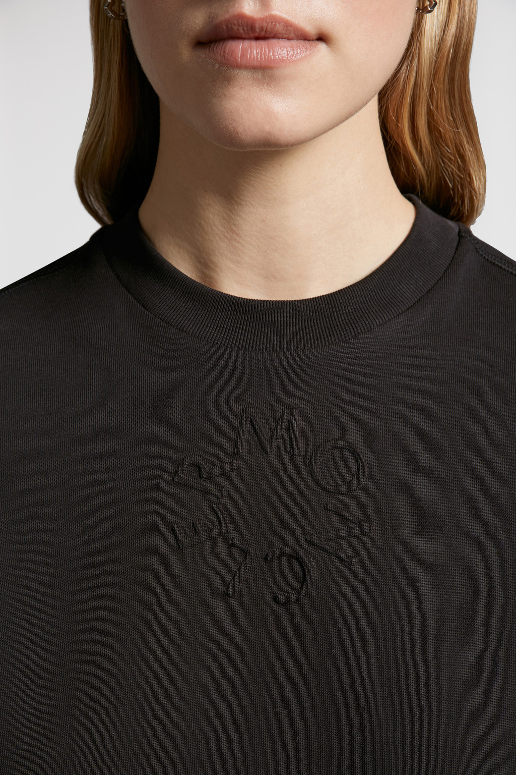 Black Embossed Logo T-Shirt - Tops & T-shirts for Women | Moncler US