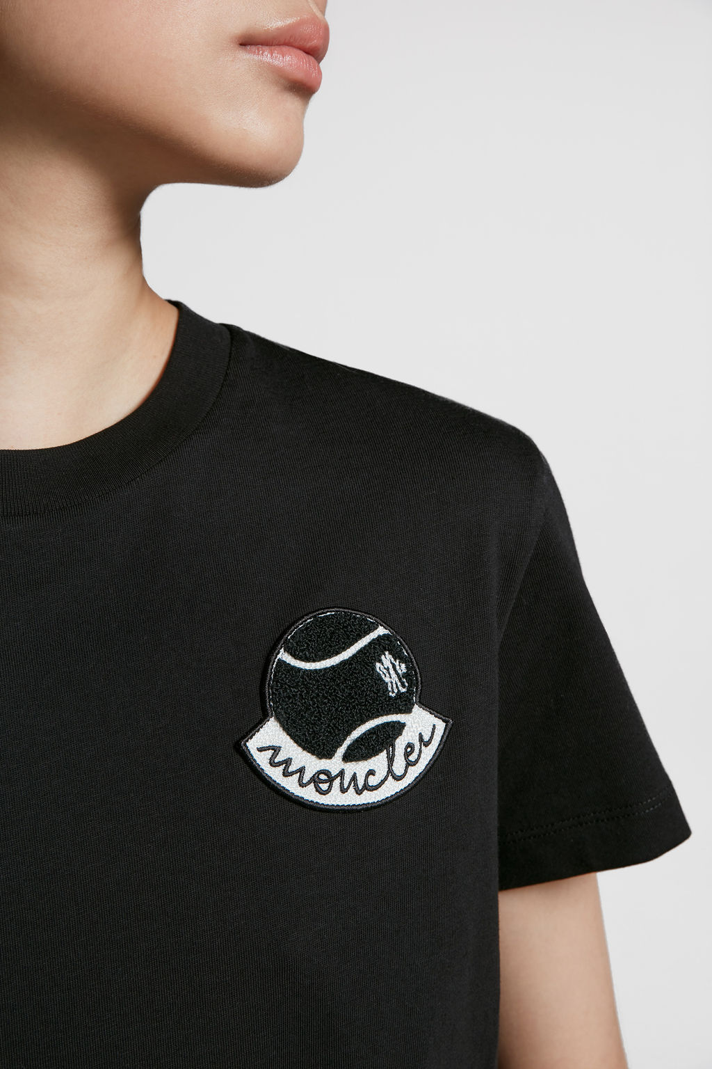 Black Tennis Logo Patch T-Shirt - Tops & T-shirts for Women | Moncler US