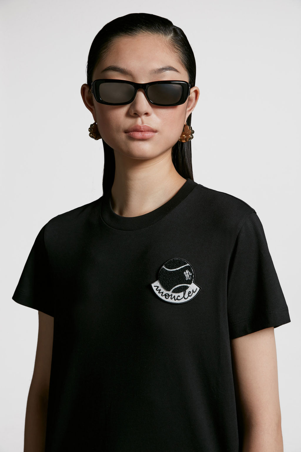 Black Tennis Logo Patch T-Shirt - Tops & T-shirts for Women | Moncler US