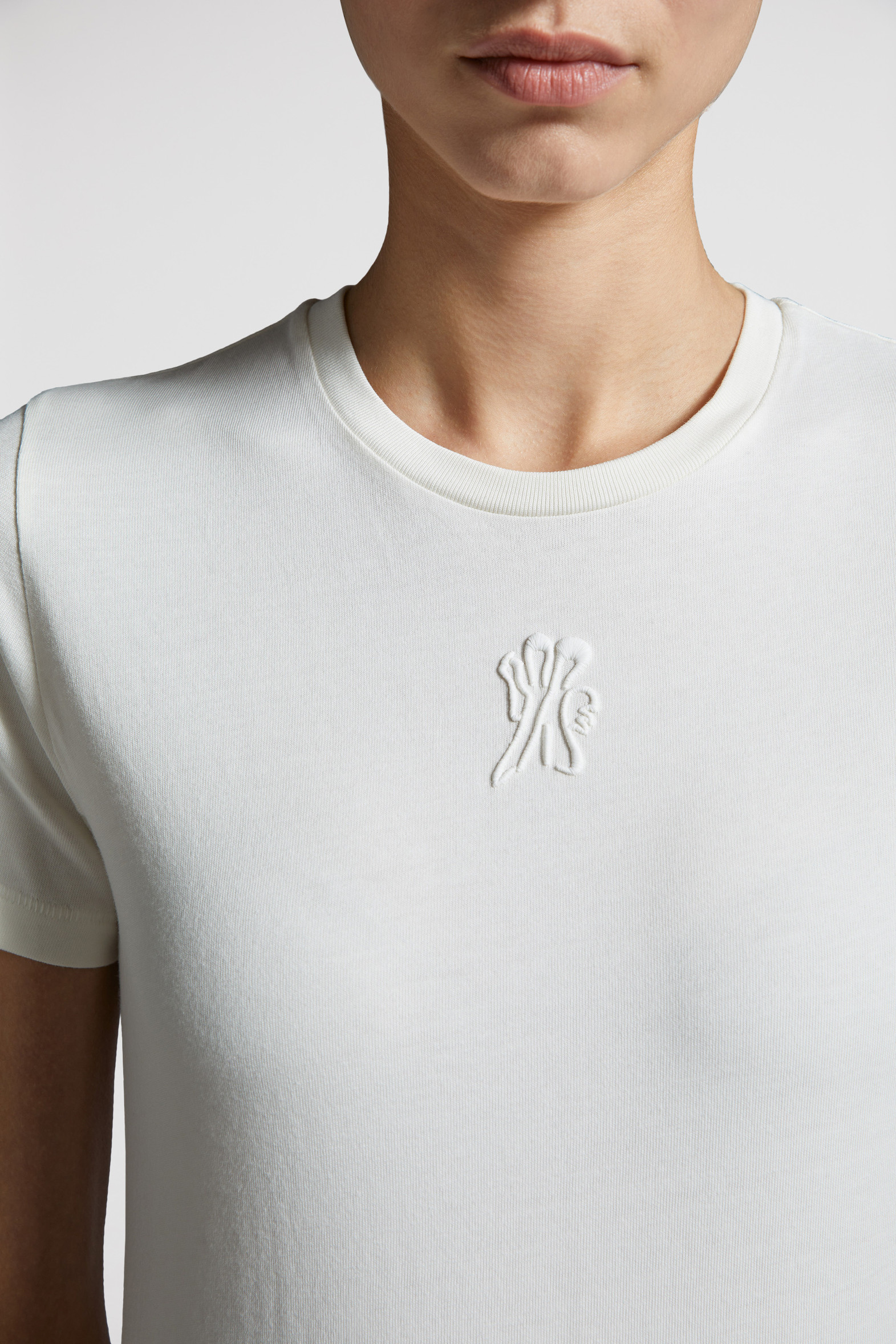 White Embroidered Logo T-Shirt - Tops & T-Shirts for Women | Moncler EE