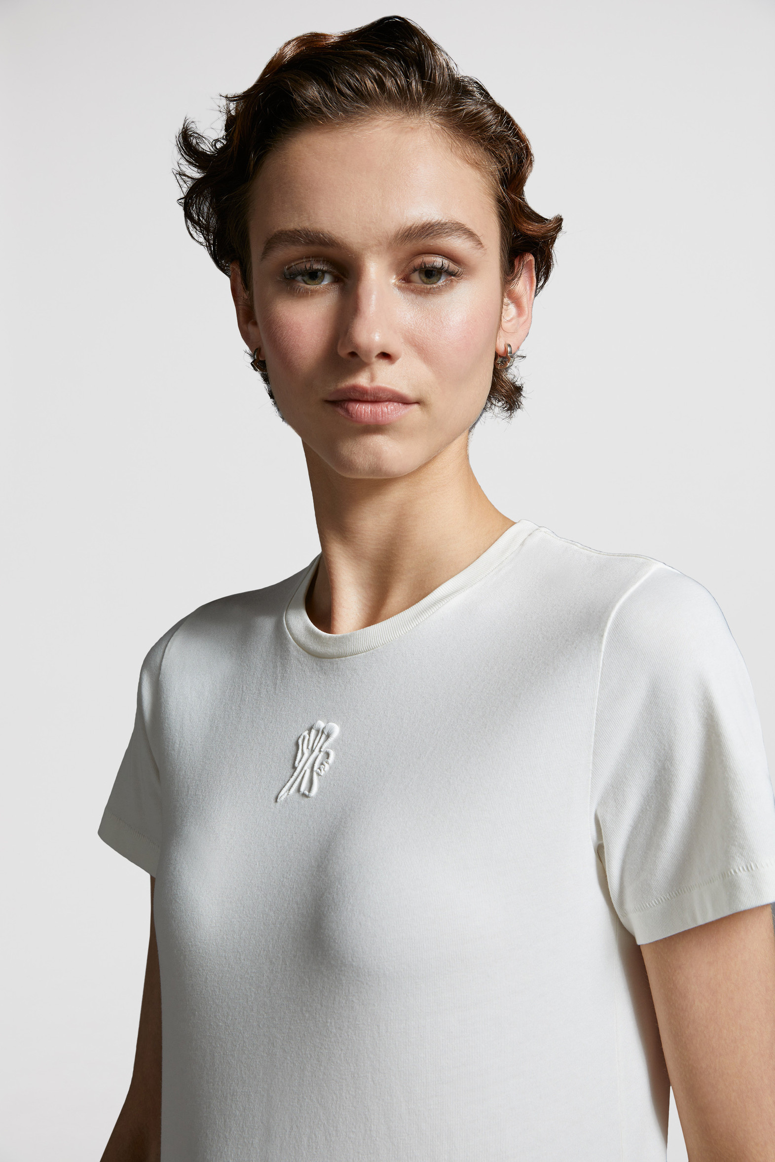 White Embroidered Logo T-Shirt - Tops & T-Shirts for Women | Moncler SI