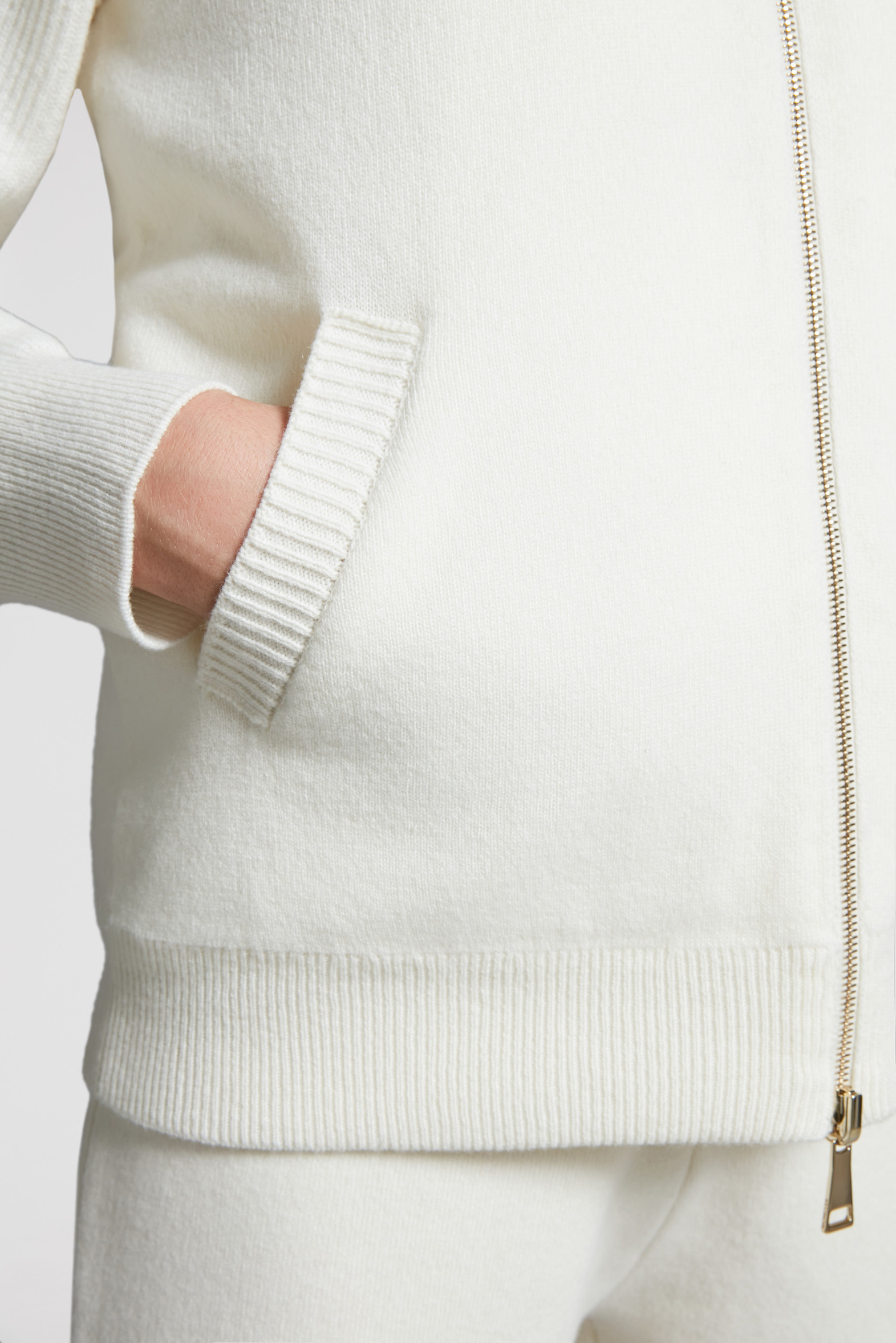White Reversible Padded Wool & Cashmere Gilet - Sweaters & Cardigans ...