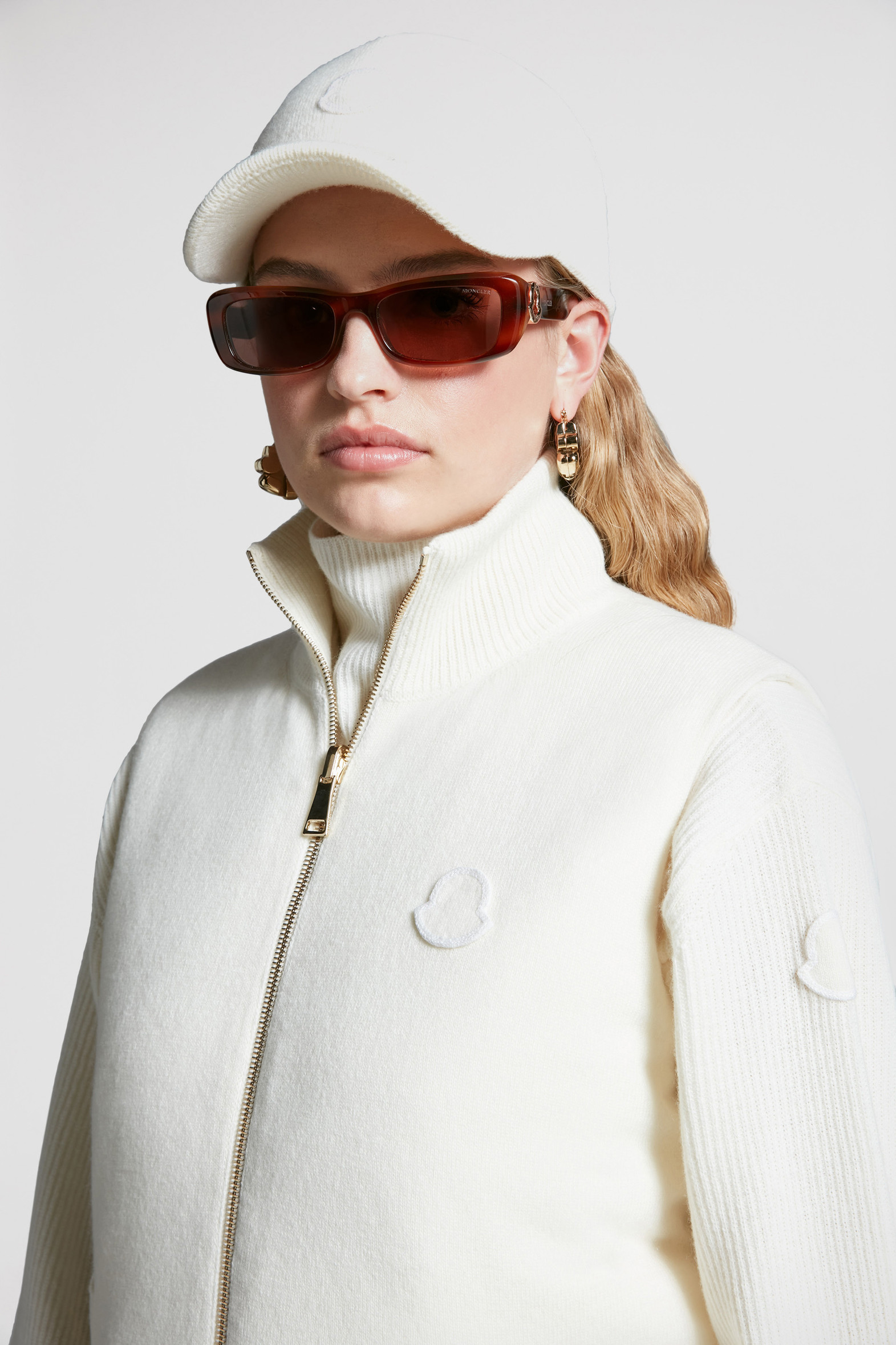 White Reversible Padded Wool & Cashmere Gilet - Sweaters & Cardigans ...