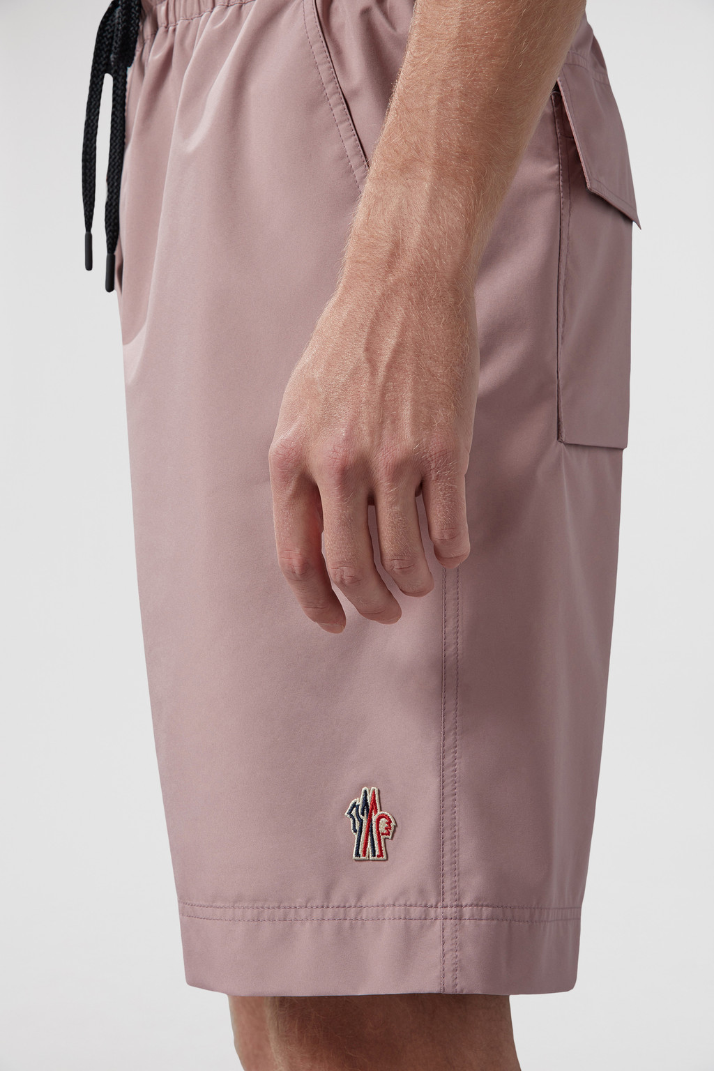 Light Pink Gore-Tex Shorts - Trousers & Shorts for Men | Moncler HU