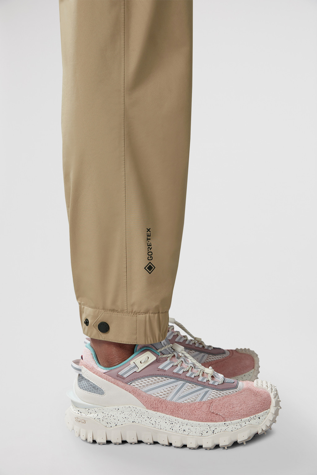 Beige Gore-Tex Trousers - Trousers & Shorts for Women | Moncler LU