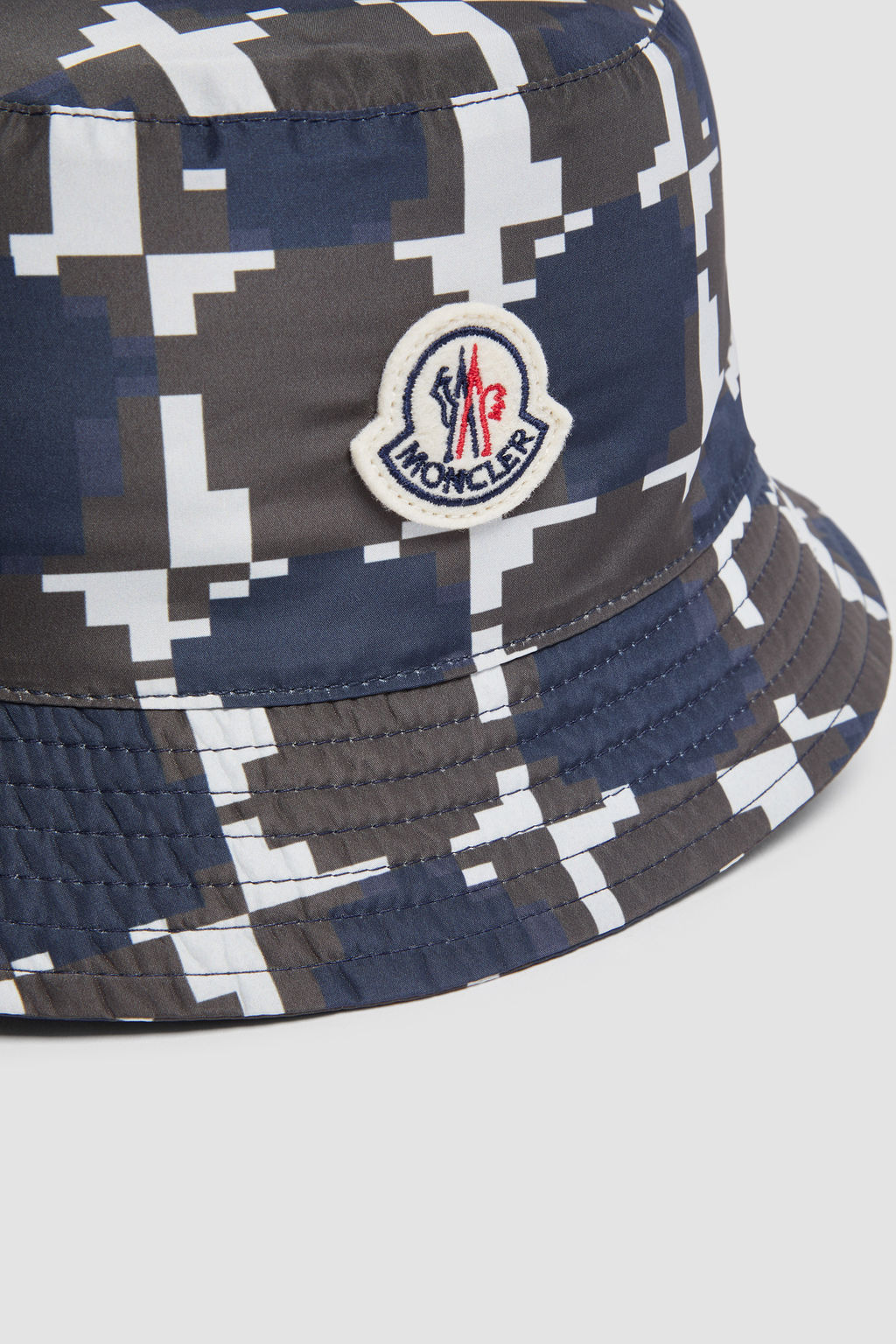 Bucket Hats, Caps and Beanies for Men | Moncler UK
