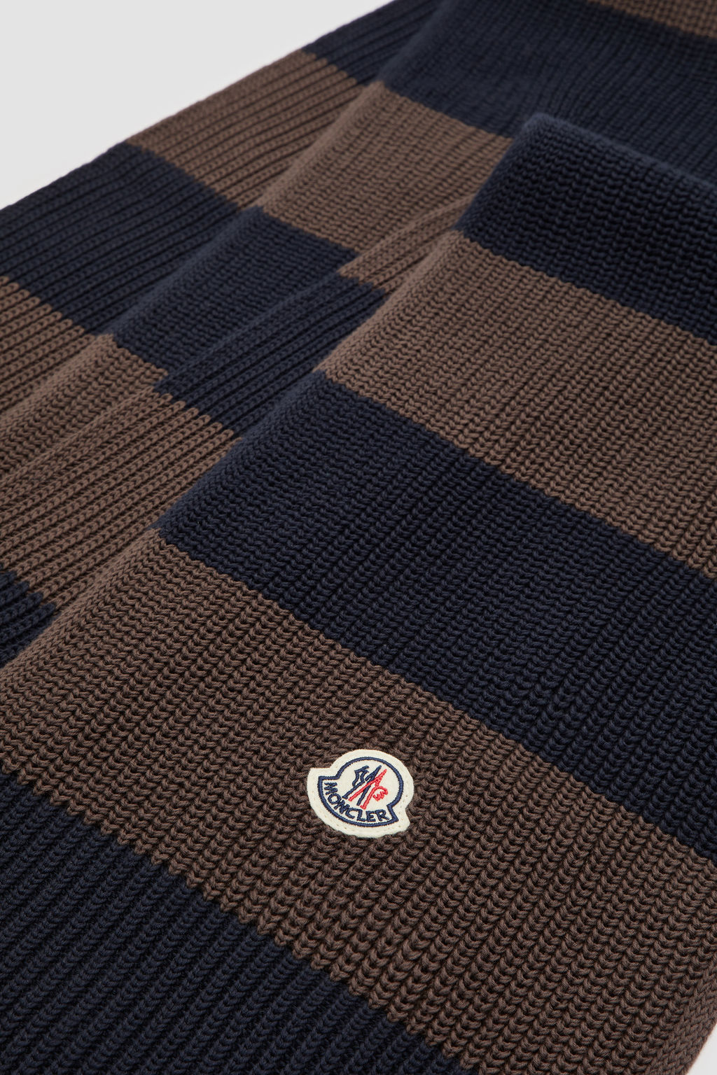 Gloves & Scarves for Men - made of Cashmere or Wool | Moncler US