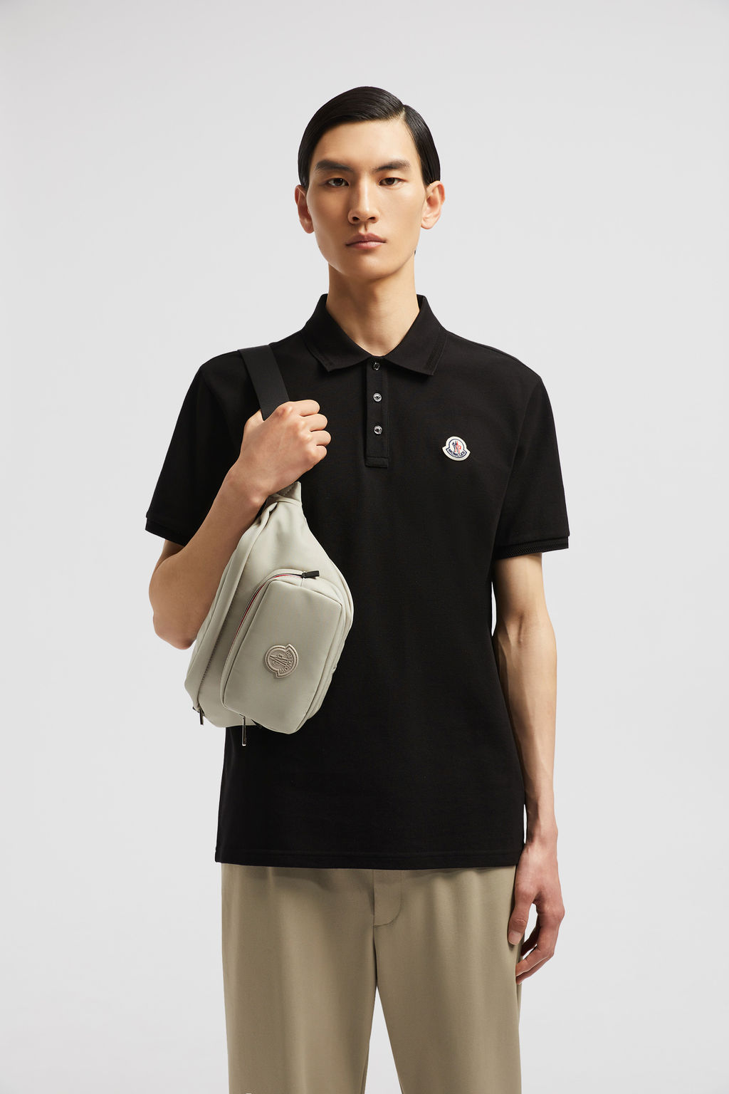 Poloshirt mit Logoaufnäher Schwarz - Polos & T-Shirt für Herren ...