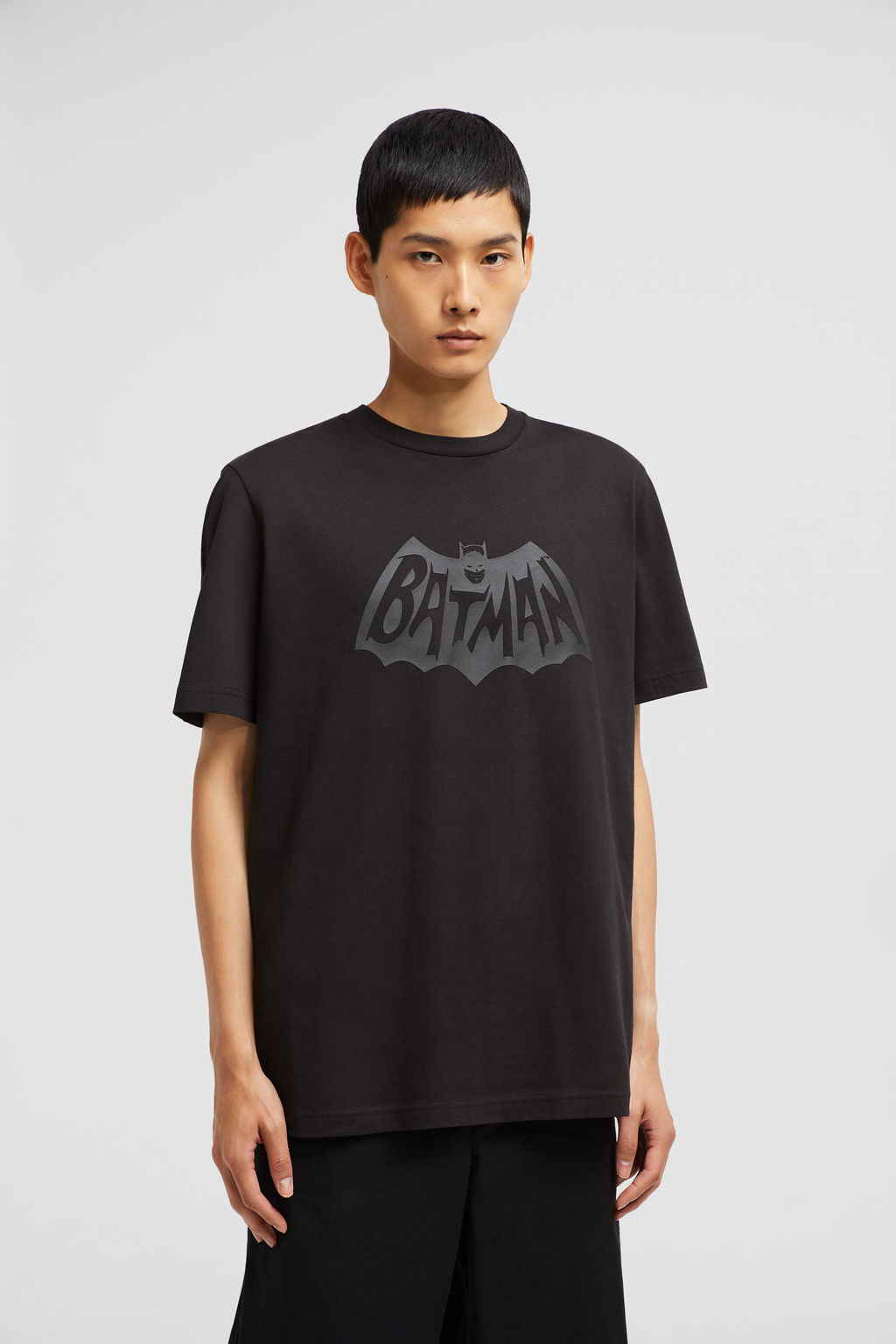 Black Batman Logo T-Shirt - Polos & T-shirts for Men | Moncler LU