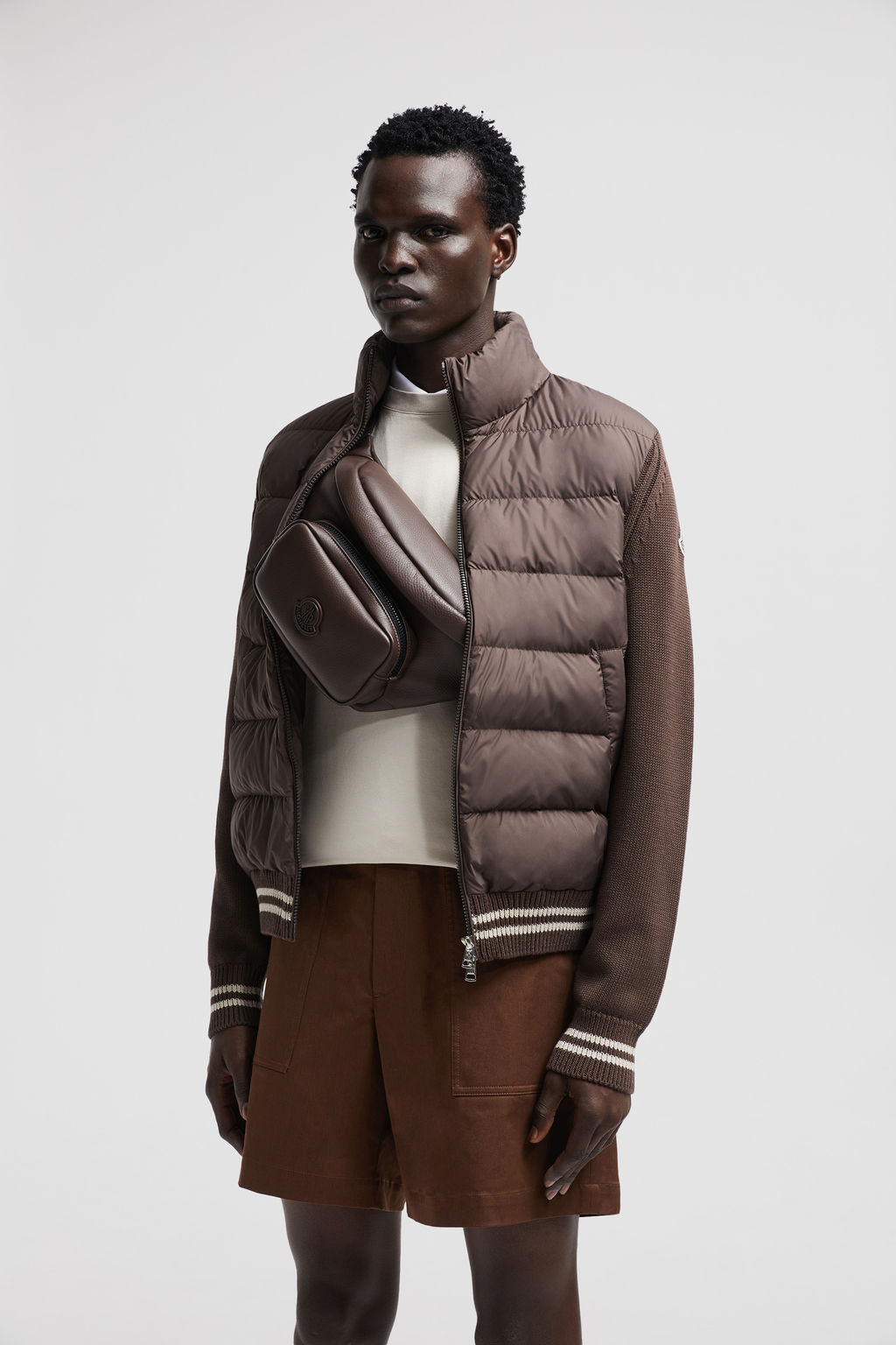Moncler Deutscher Online Shop: Daunenjacken und Kleidung