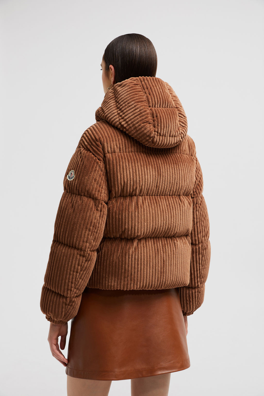 Piumino Daos in velluto Marrone - Piumini Corti Donna | Moncler IT