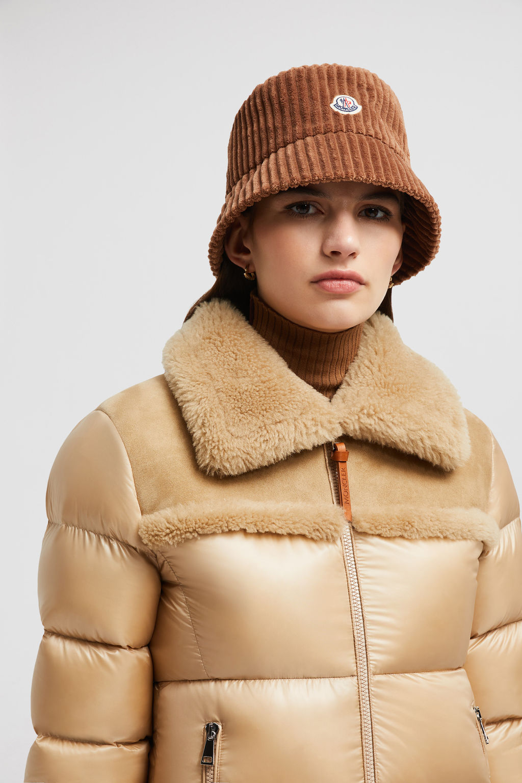 Bucket Hats, Beanies, Caps & Visors for Women | Moncler US