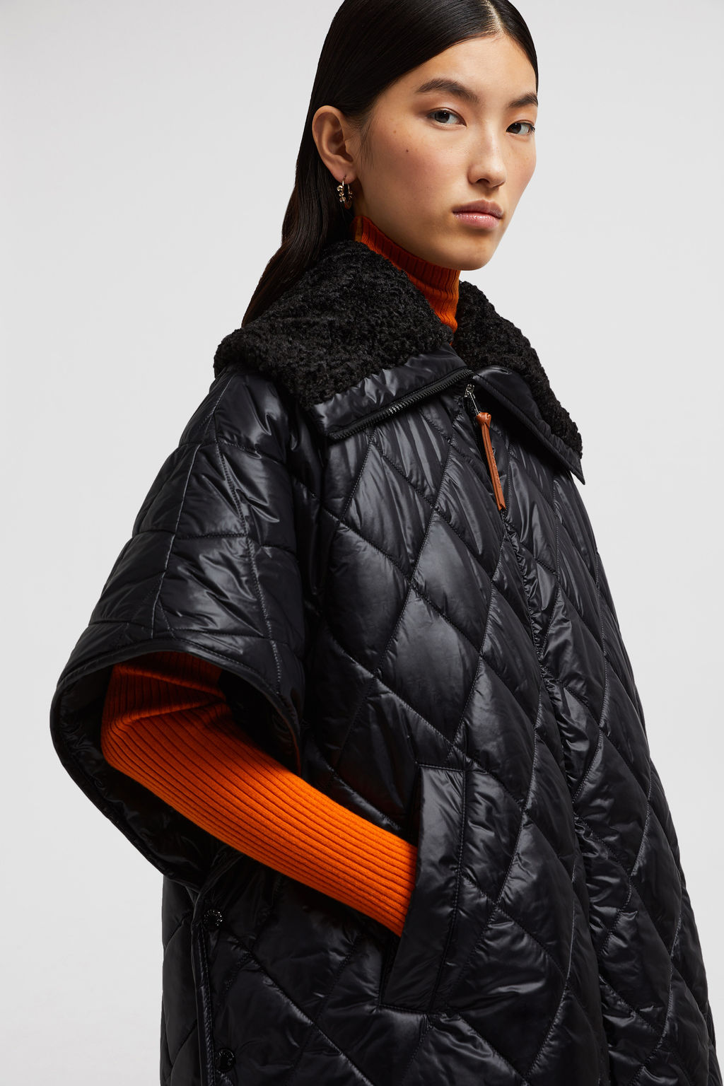Black Padded Cape - Capes for Women | Moncler US