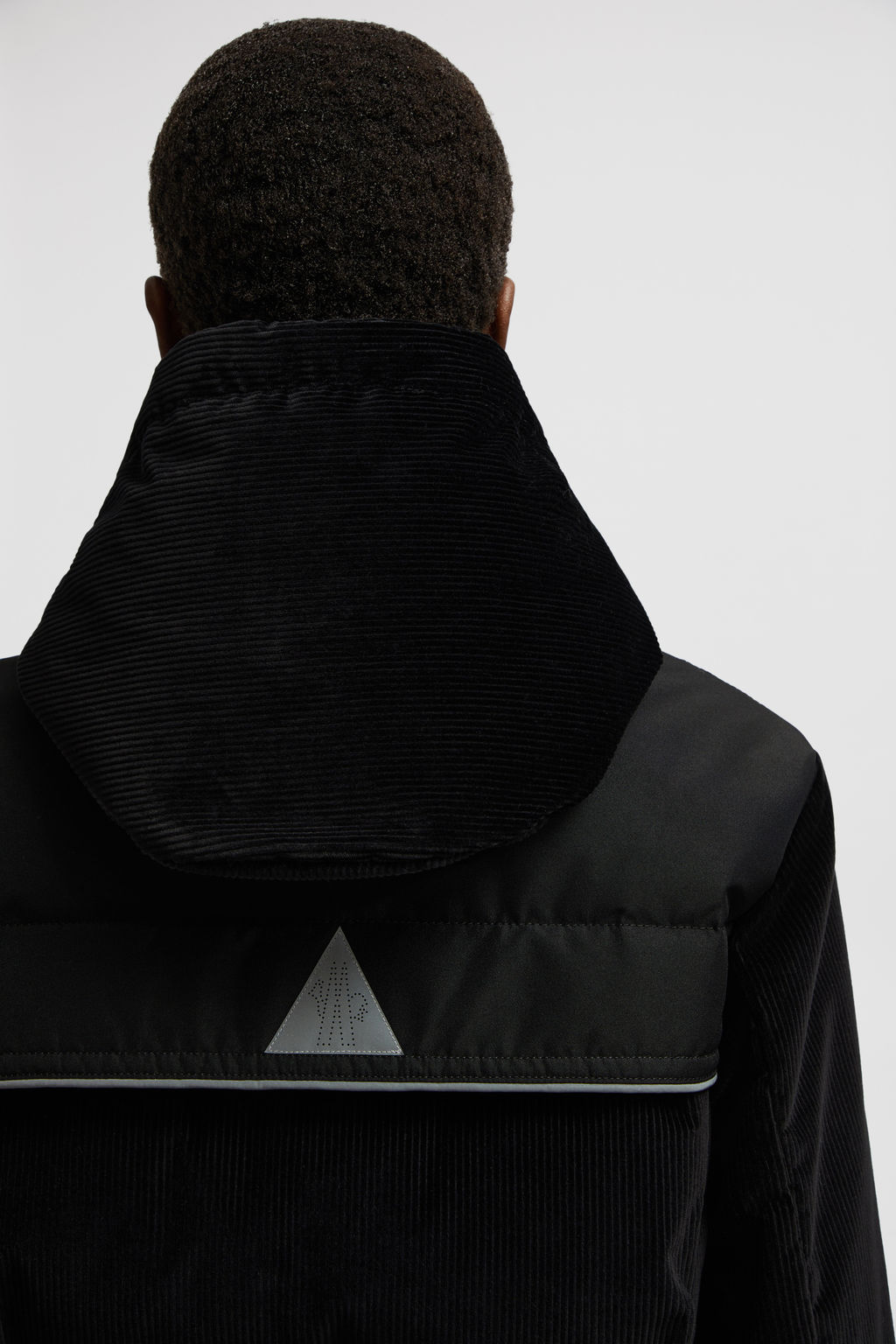 Black Spinas Short Down Jacket - Short Down Jackets for Women | Moncler ES