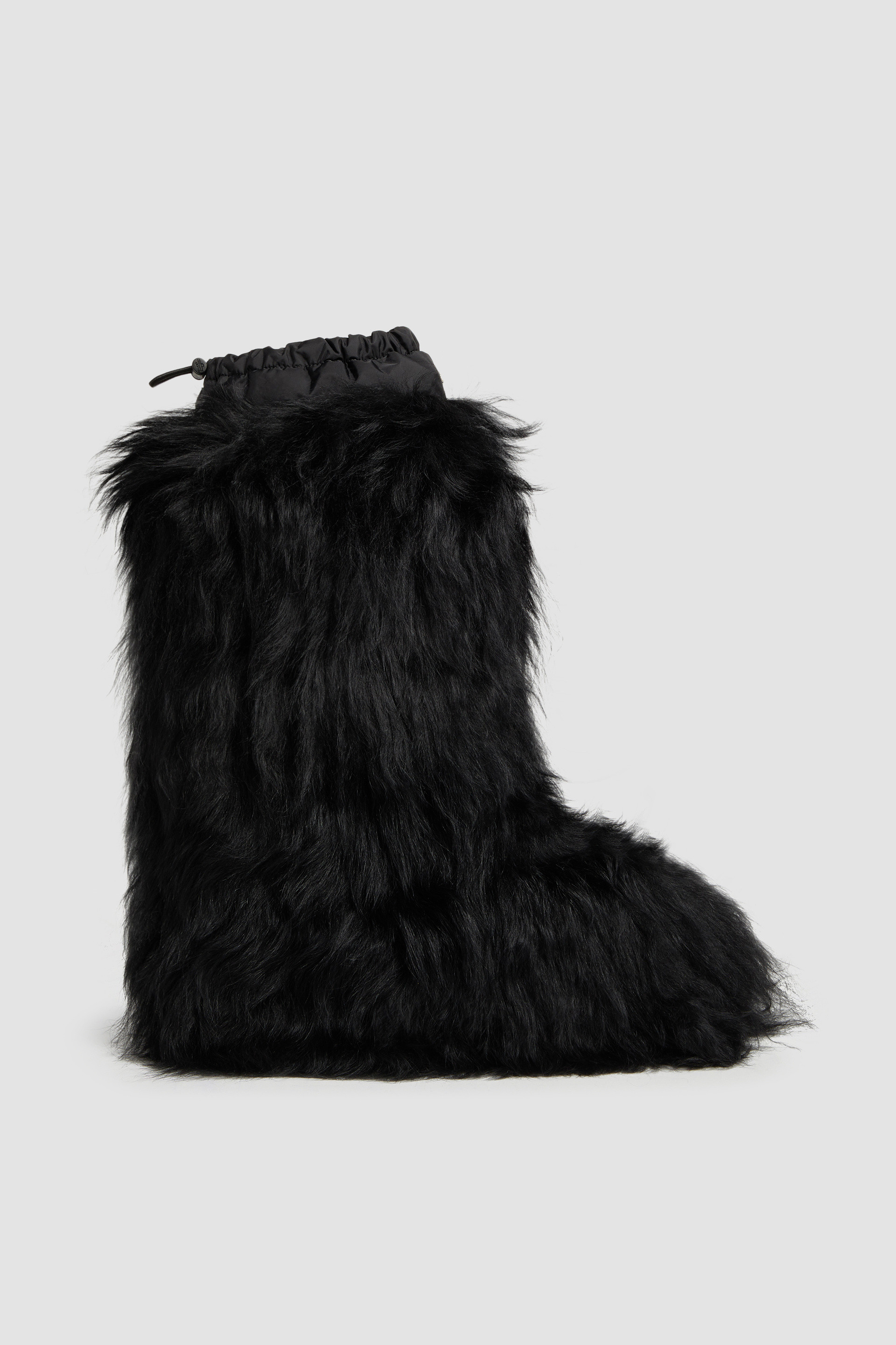 Moncler fur boots store